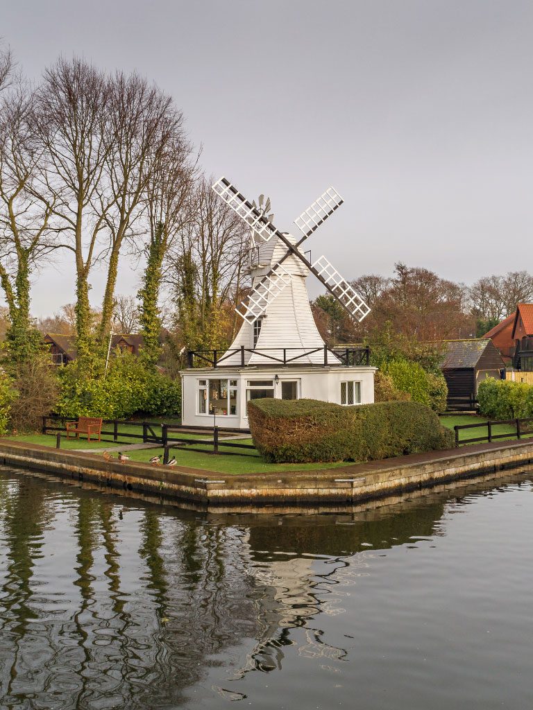 The Windmill - Horning - Broads Escapes