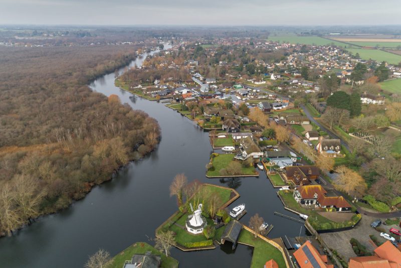 The Windmill - Horning - Broads Escapes