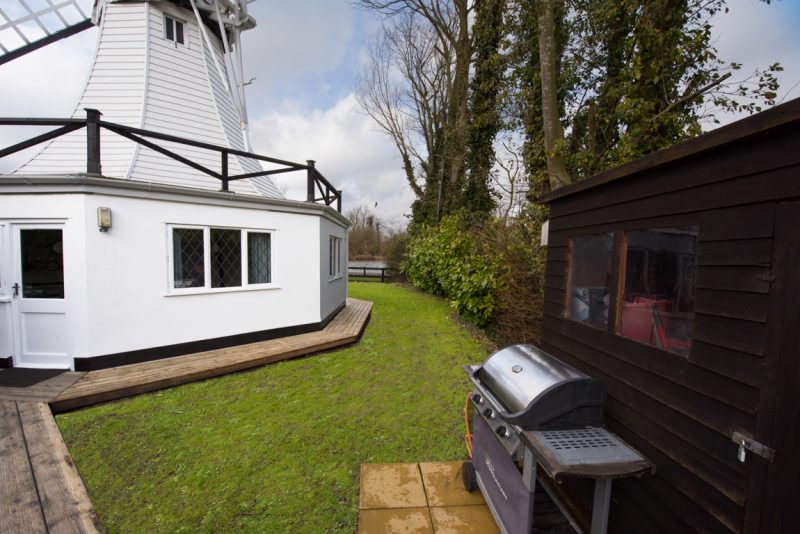 The Windmill - Horning - Broads Escapes