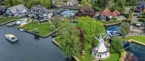 The Windmill - Horning - Broads Escapes